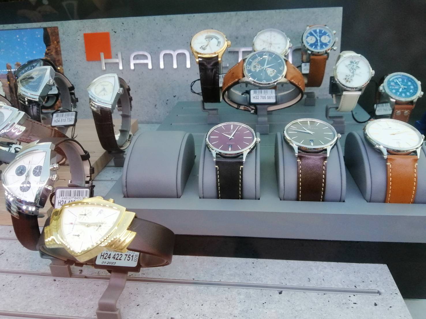 Hamilton Preview 2019 เผยโฉมนาฬิกากว่า 30 เรือนเชื่อมต่อโลกแห่งภาพยนตร์