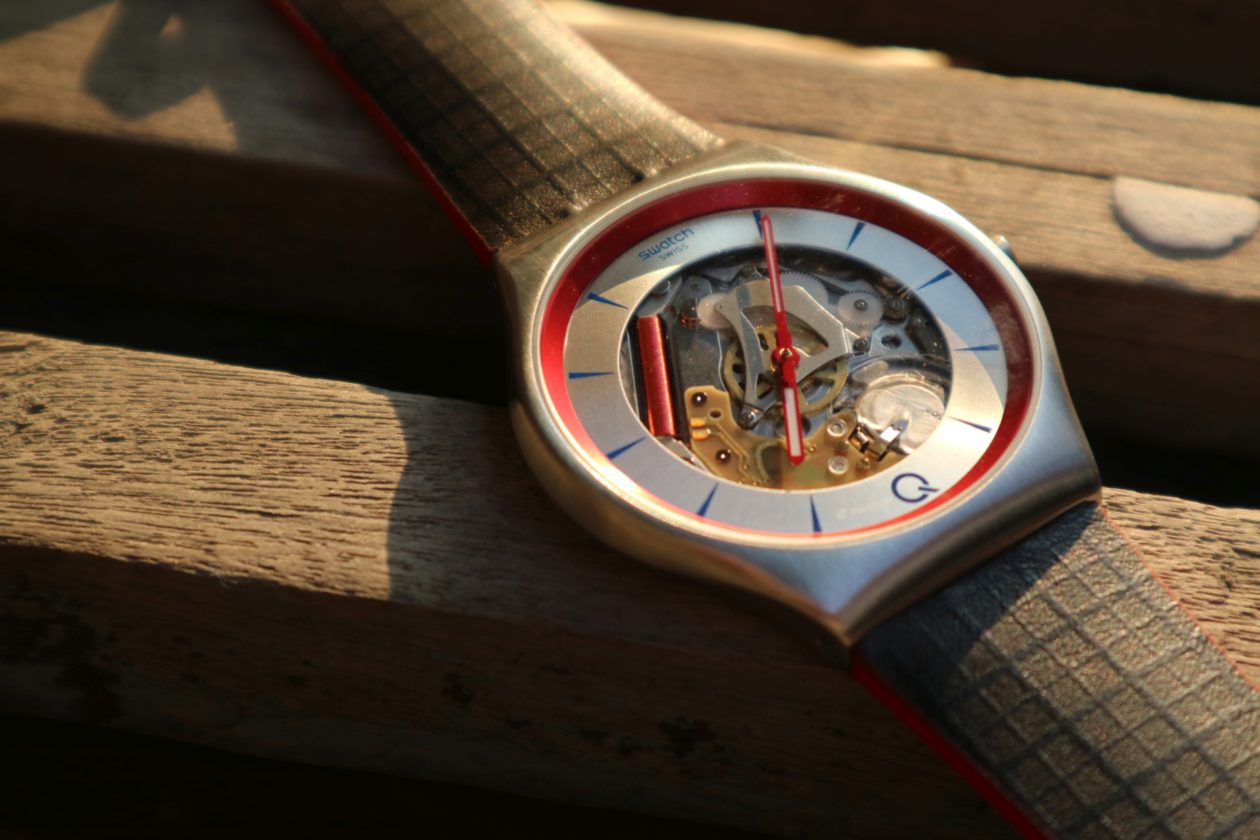 SWATCH Q Watch แรร์ไอเท็มที่แฟน James Bond ไม่ควรพลาด