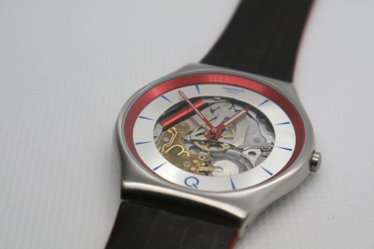 SWATCH Q Watch แรร์ไอเท็มที่แฟน James Bond ไม่ควรพลาด