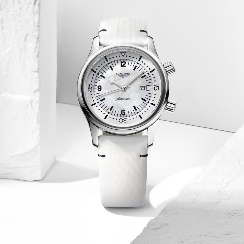 Longines White Campaign เรือนเวลาสีขาวบริสุทธิ์ที่คุณผู้หญิงไม่ควรพลาด