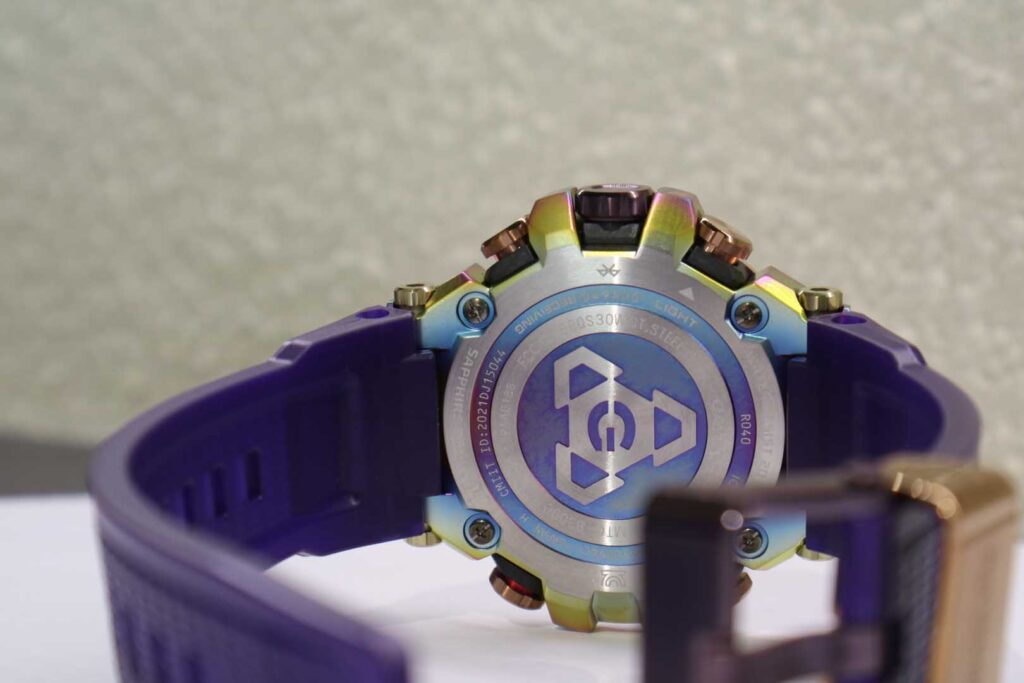 Casio G-SHOCK MTG-B3000PRB Aurora Oval จากแสงเหนือบนอวกาศสู่ความงามบนข้อมือ