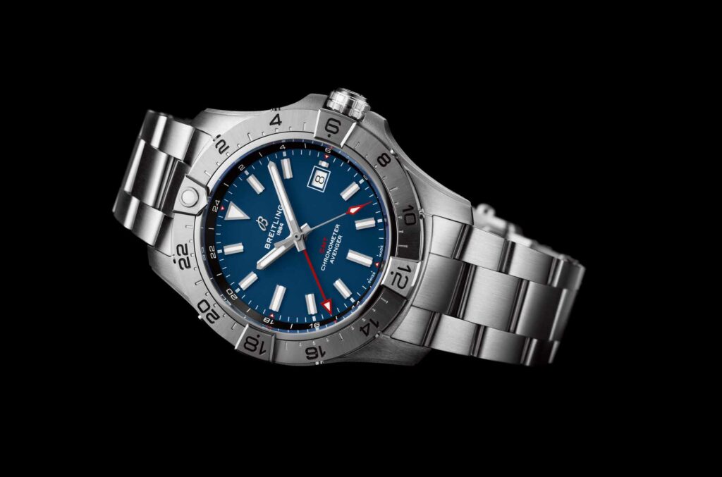 Breitling Avenger เปลี่ยนโฉมพร้อมขุมพลัง B01