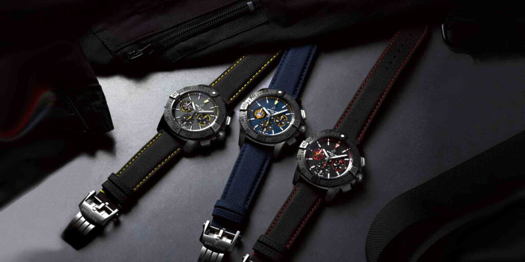 Breitling Avenger Night Mission B01 Chronograph U.S. Naval 3 รุ่นพิเศษ ...